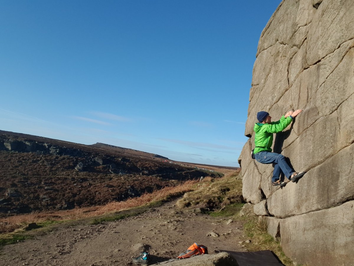 Burbage bouldering | RockAroundTheWorld