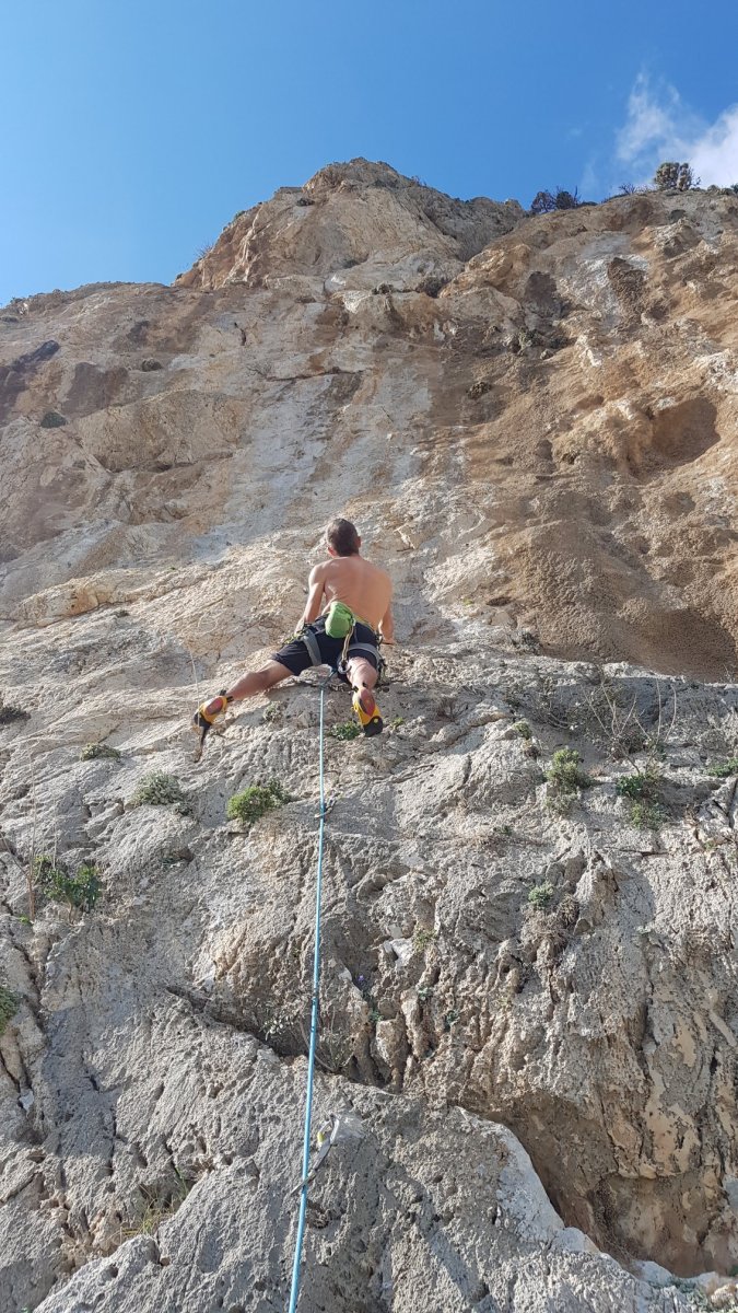 Zobolo East | RockAroundTheWorld